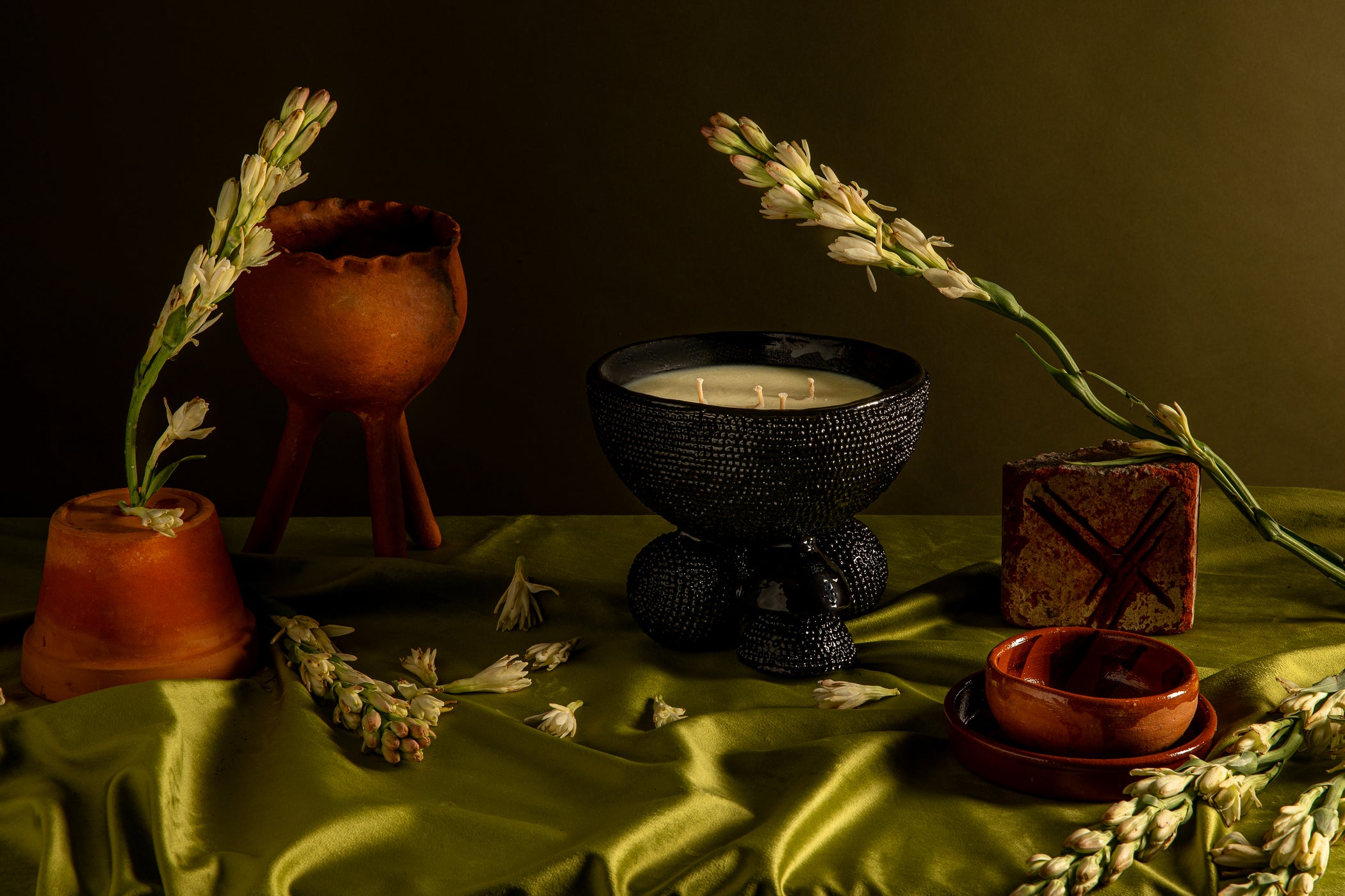 ARQUISTE Parfumeur | Evocative Fragrances & Candles